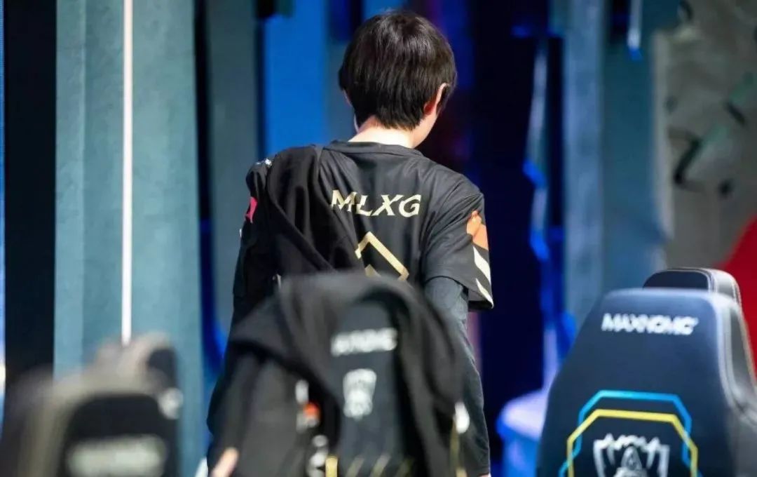 RNG再现合同纠纷，问题究竟出在哪儿？