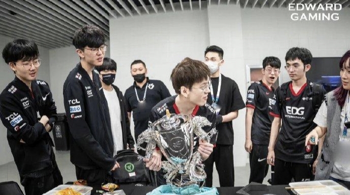 edg晋级四强，对lpl意味着什么？