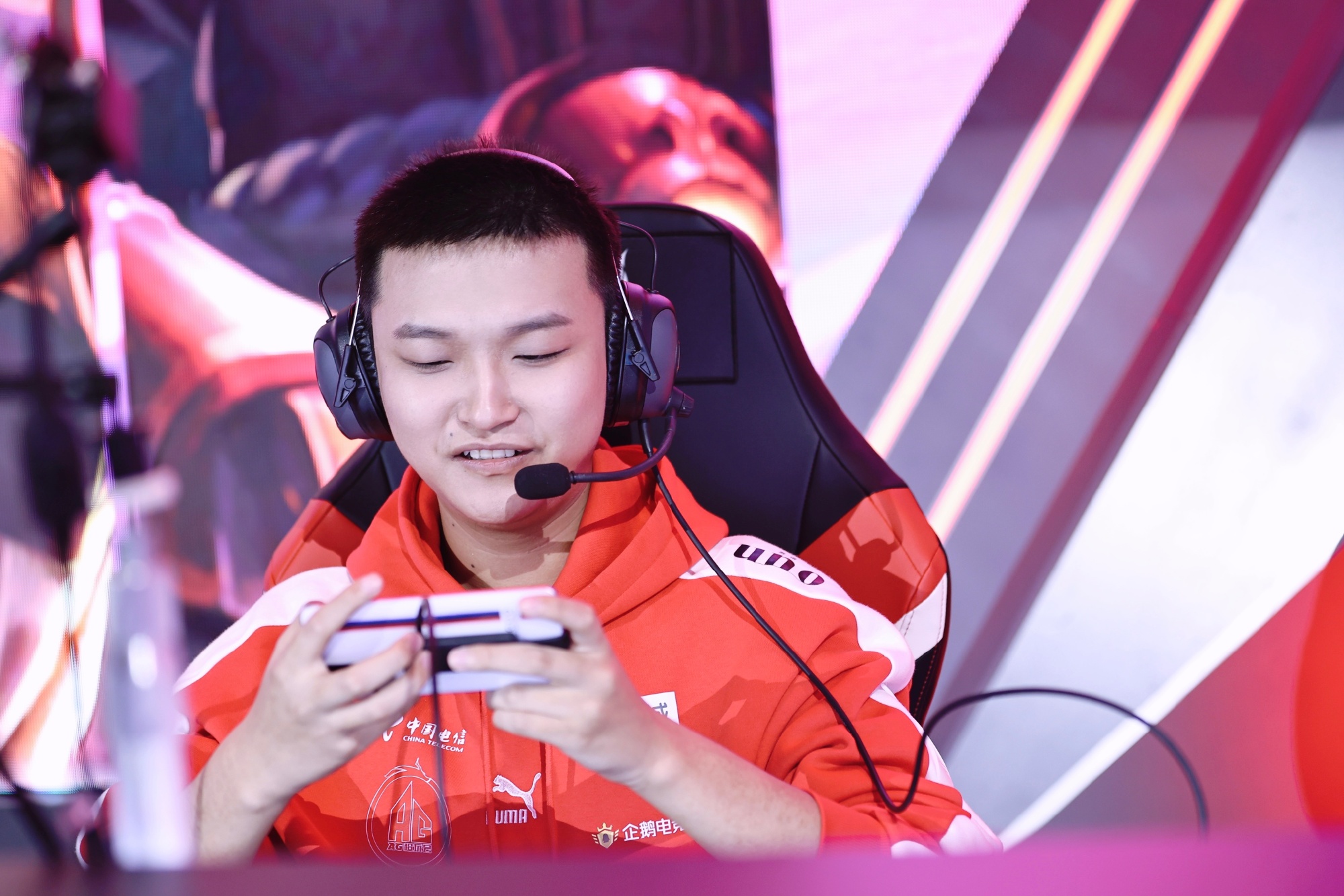 Cat喜提国服鲁大和太乙，AG又再次证明：KPL选手不能用国服来衡量