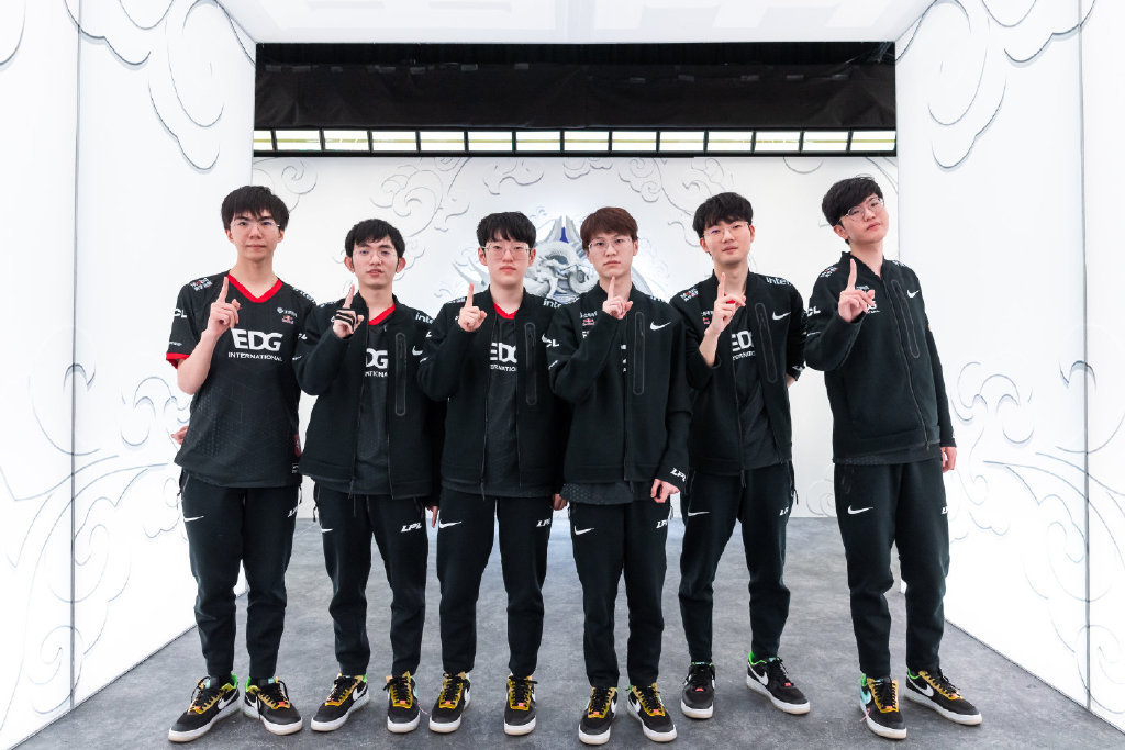 水晶哥分析S11决赛：EDG团队比DK好！关键在BP