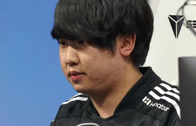 输给EDG后khan晚节不保，showmaker赛后公开甩锅：khan选手做得不好