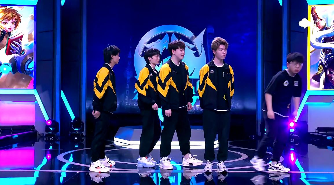 狼队“爆冷”3-0复仇TTG，Fly“双鞋辉月”夏侯惇备受网友争议，有点不尊重对手？