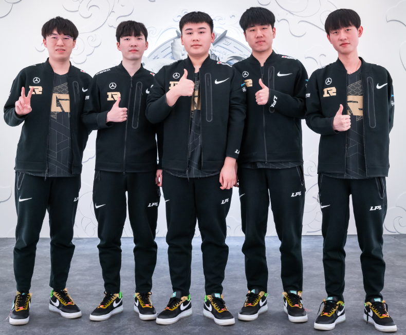 不会离开LPL！RNG管理层辟谣：RNG成立至今从未对外出售过