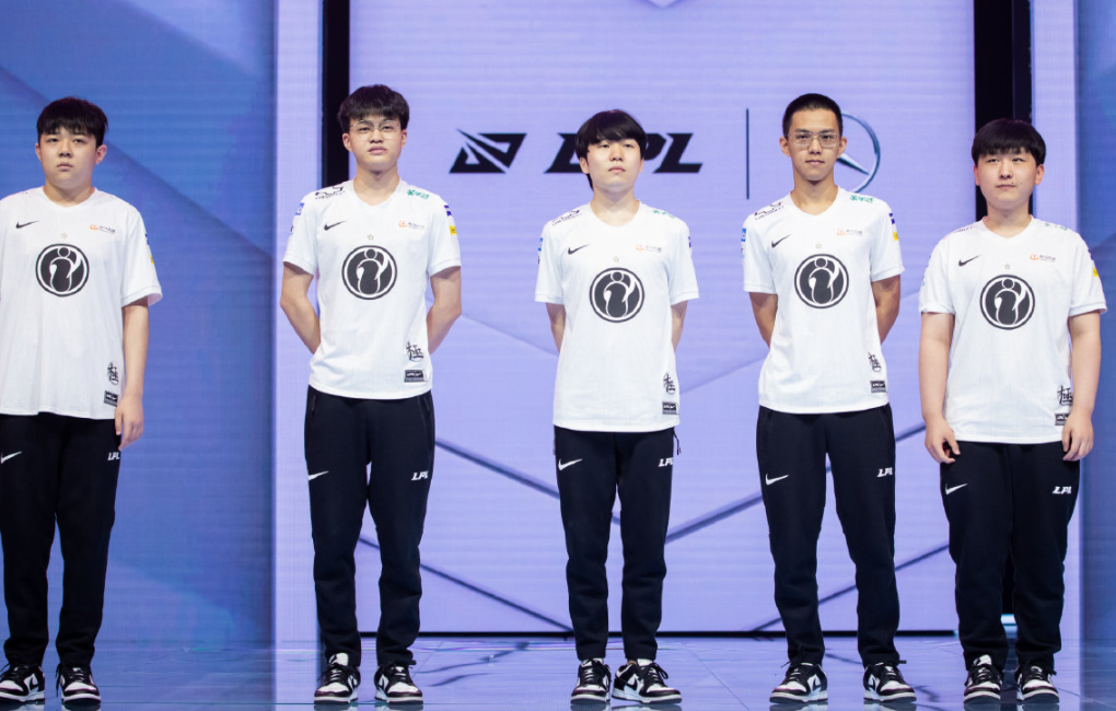 NEST四强对决倒计时，IG挑战SN一队，WE遇A组强敌