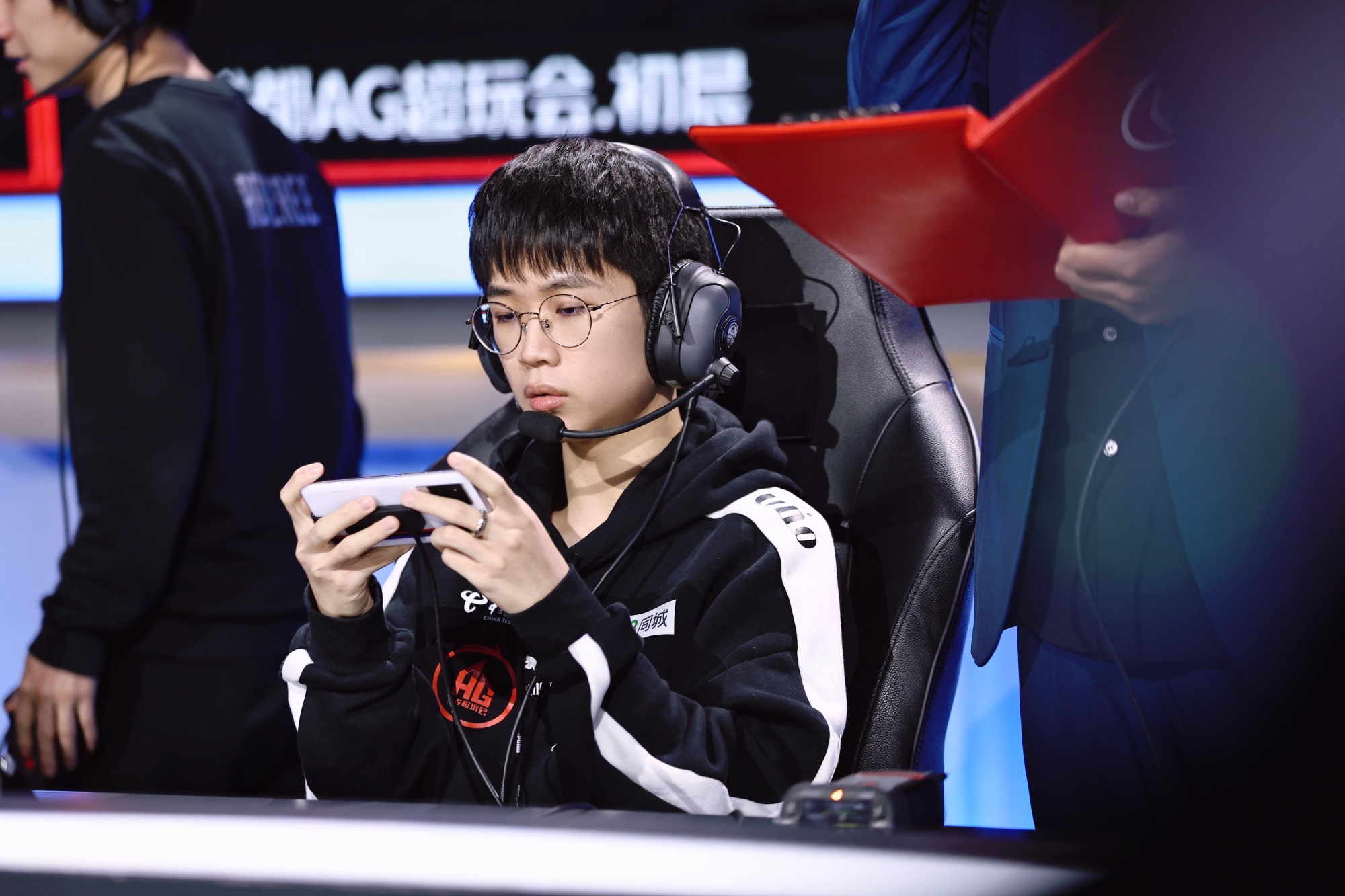 AG3-2战胜MTG，成功在A组登顶，控分言论不攻自破，八强之位唾手可得