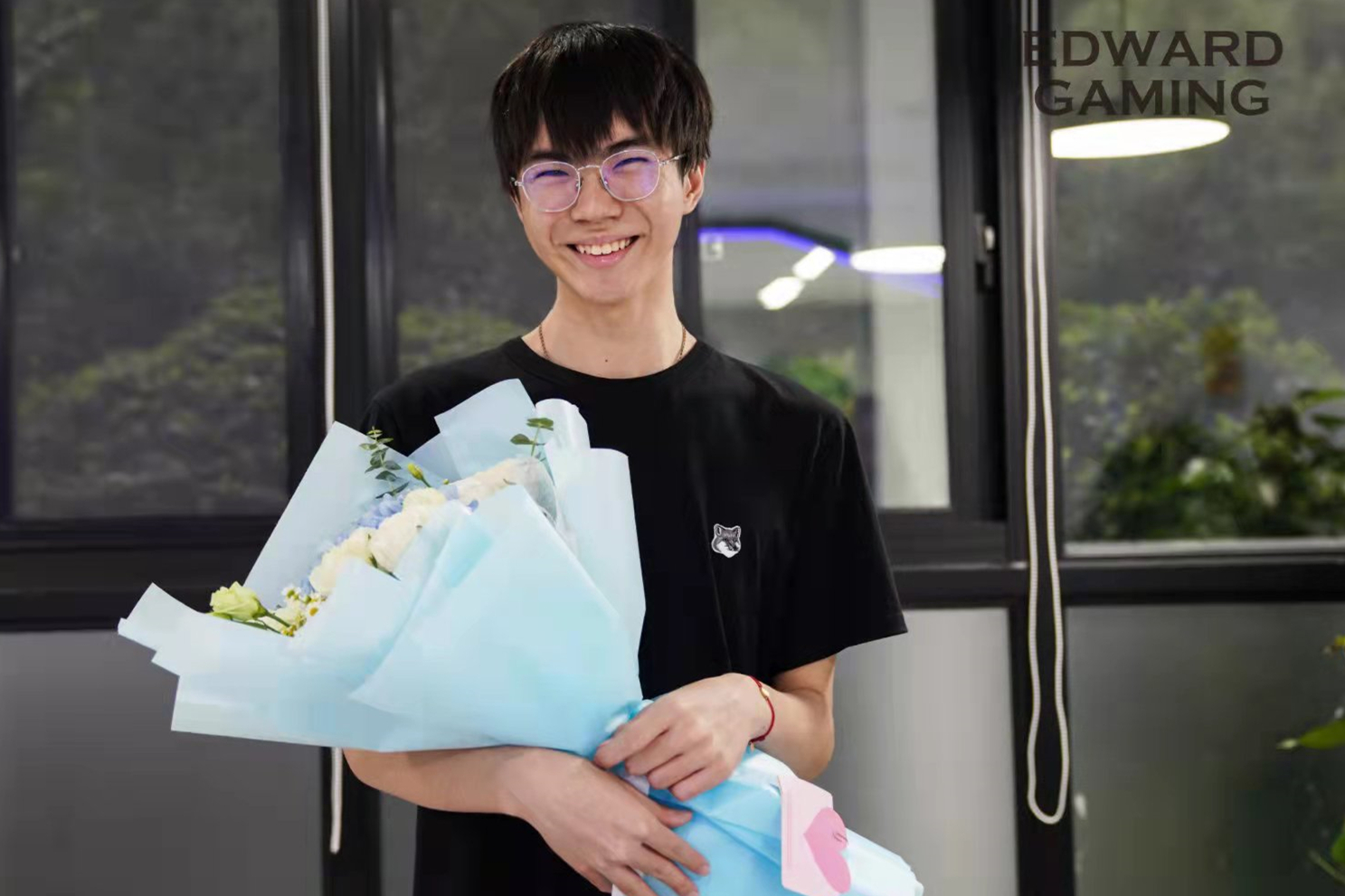 WE没有翻车，Eazyhoon重归LPL，Tian试训FPX，EDG打野寻队成焦点