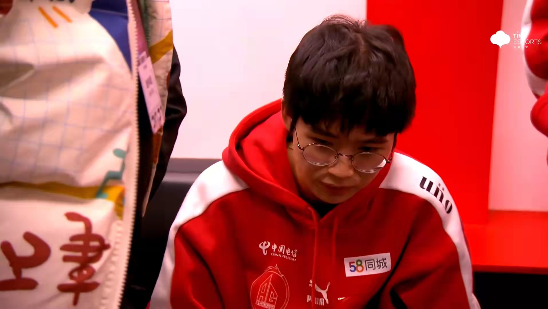 AG1-4不敌RW侠，银河战舰被“人情世故”让分，四千万身价都被打没了