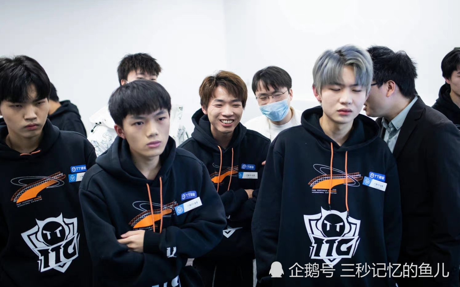 广州TTG战重庆狼队：月光支持TTG，重庆狼队稳了！毕竟TTG像极了低谷期的QG！