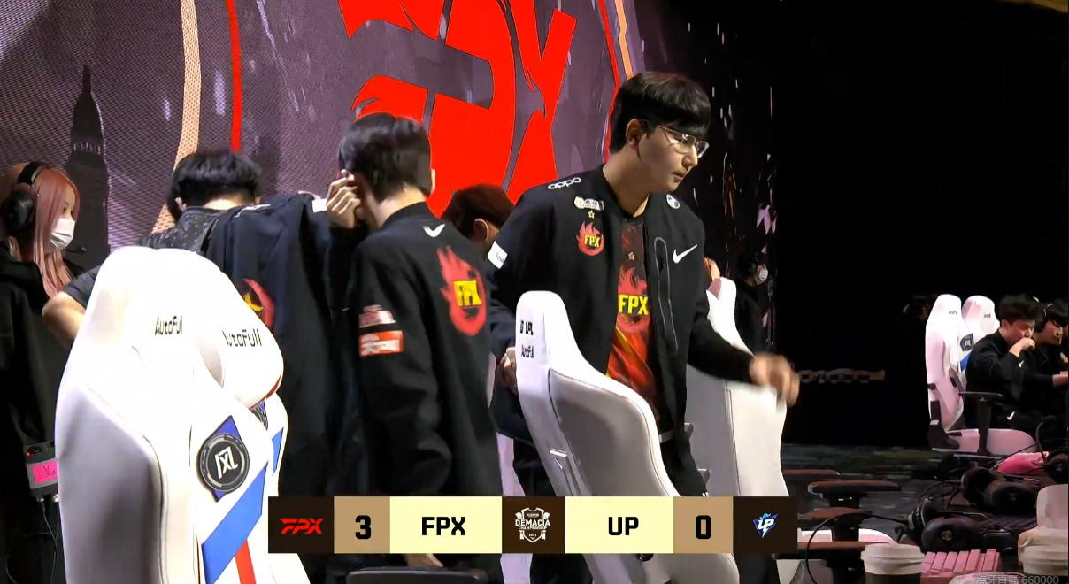 2021德杯淘汰赛FPX轻取UP晋级四强，LWX带头冲锋，Gori逐渐融入团队