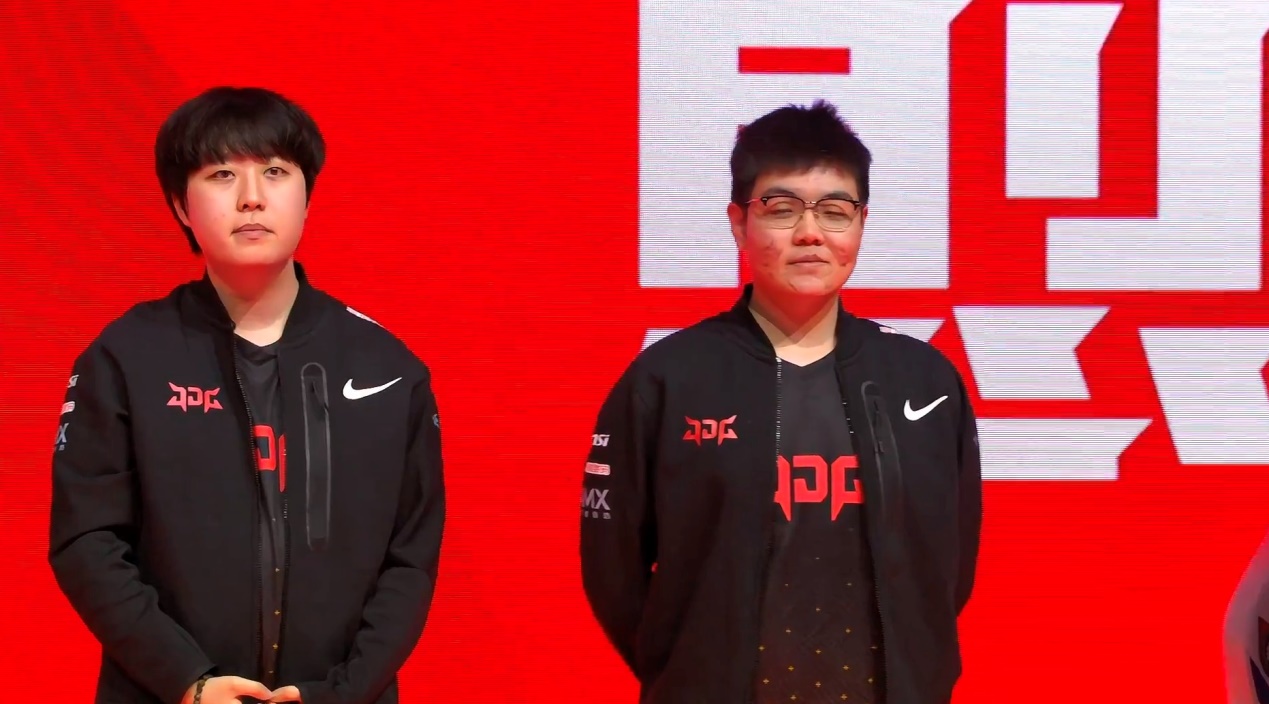 RNG中期突然翻车，369牺牲自己成为英雄，赛恩致命开团送走RNG