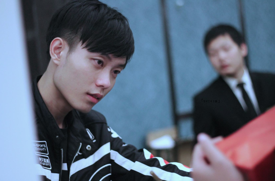 盘点LPL选手编号前十位盘点，仅剩一人在赛场之上！