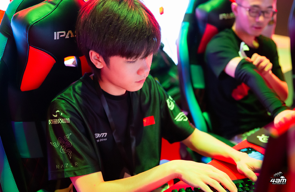 4AM换人抢点败阵，JuFu训练赛乱玩被禁赛，参与者还不是本队选手