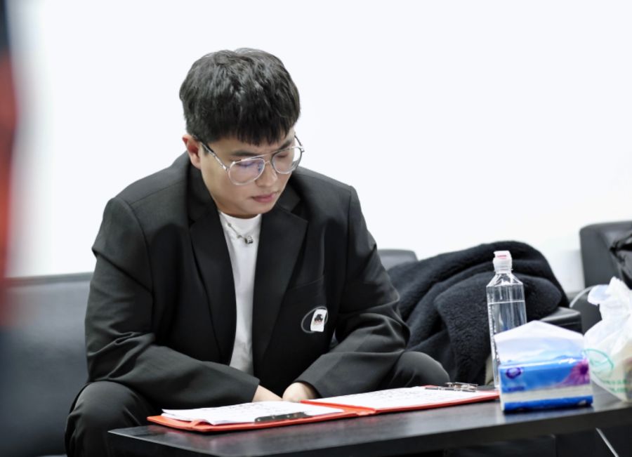 AG2-3不敌DYG，教练张角也很无奈，一诺“顶级射手”名不符实！