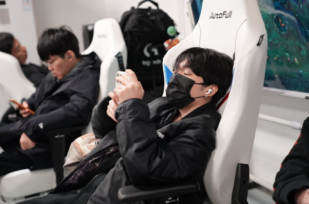 19分钟终结比赛！V5上演速推局，LGD官博出面回应粉丝