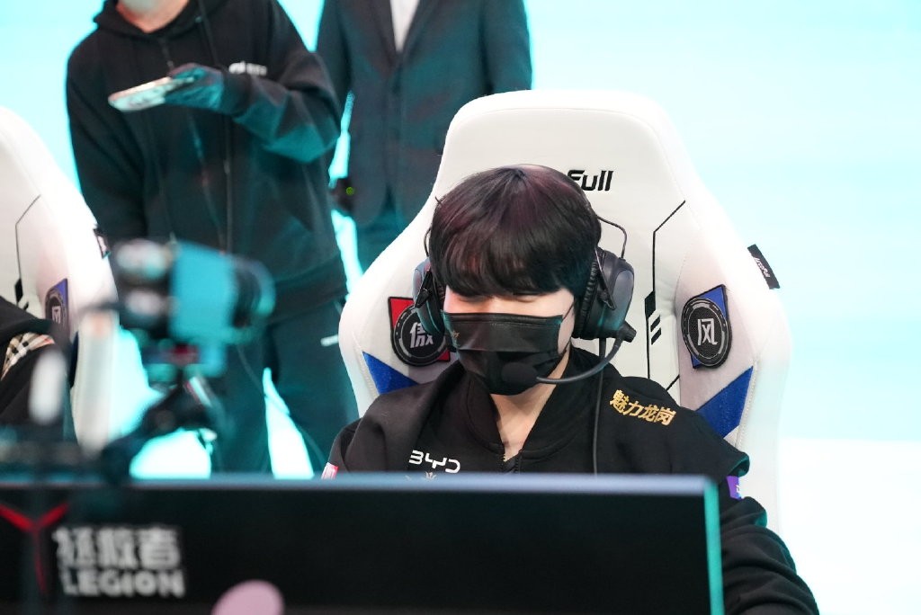 Rookie使用乐芙兰登顶韩服第一！WE马老师：S8的冠军中单回来了