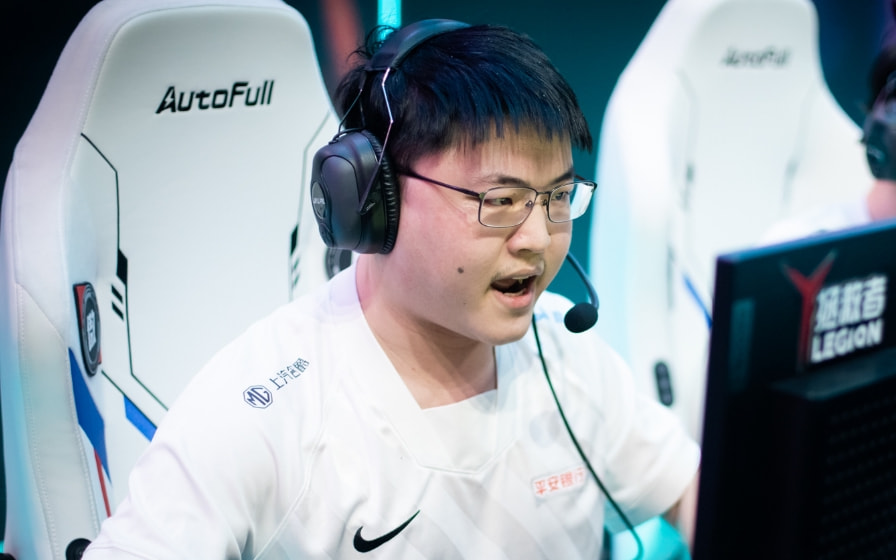 Uzi再不上场第一就没啦！Rookie一项数据即将登顶