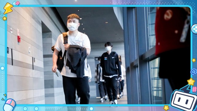 UZI最新消息！记得爆出猛料：UZI会在BLG和EDG的比赛中登场