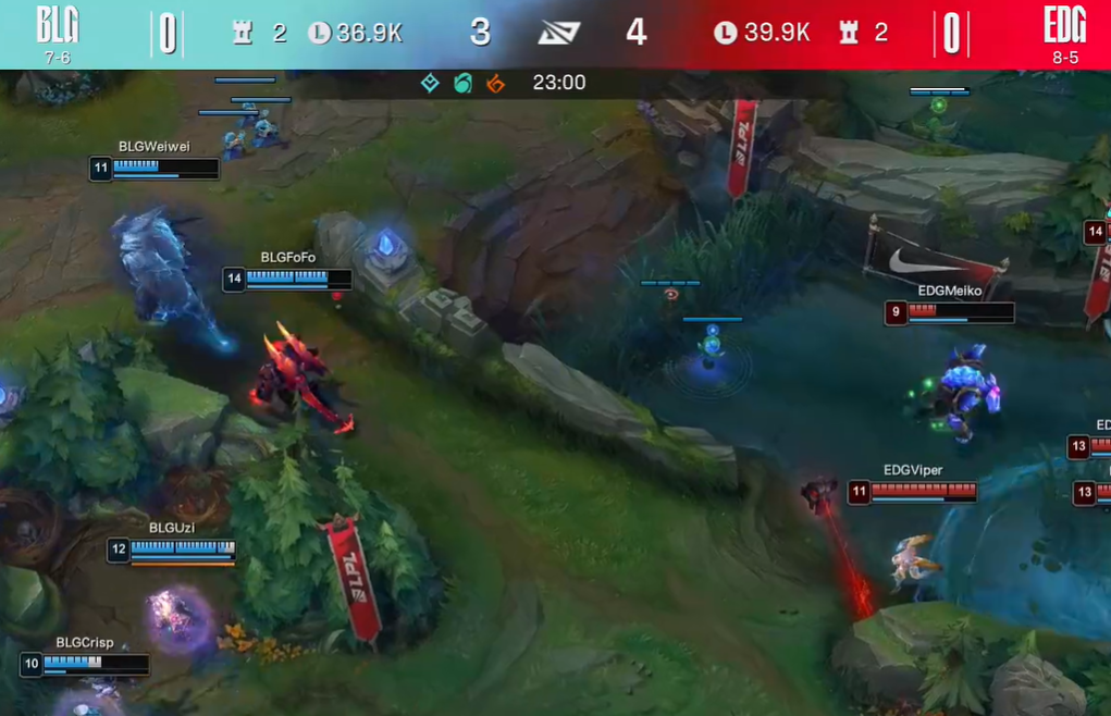 Uzi泽丽强势开团，BLG首局力克EDG，弹幕被神承包