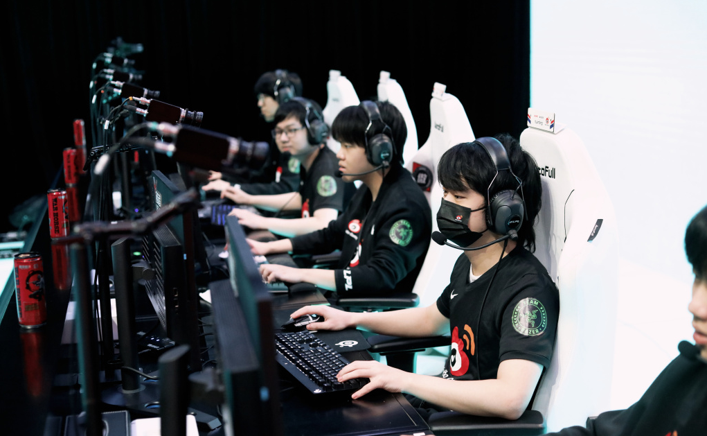 WBG遭遇IG，Theshy熬夜备战，武器大师有望登场