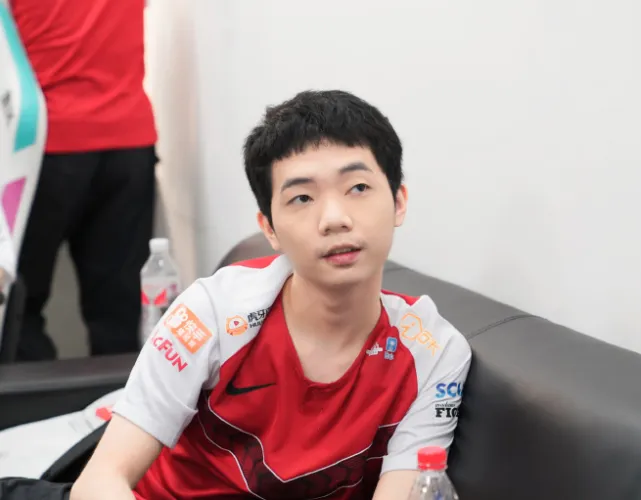 LCK官宣最佳阵容，T1四人入选第一阵容，Keria超越Faker成为常规赛MVP