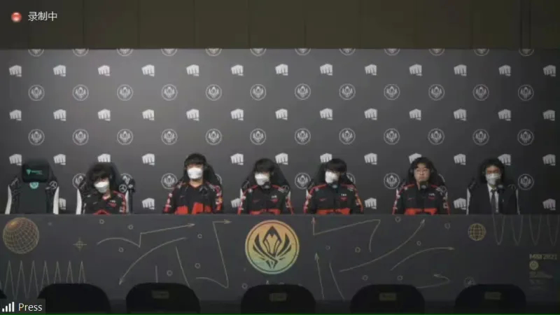 峡谷晚报：RNG加冕MSI三冠王、EDG陪练LPL一家亲