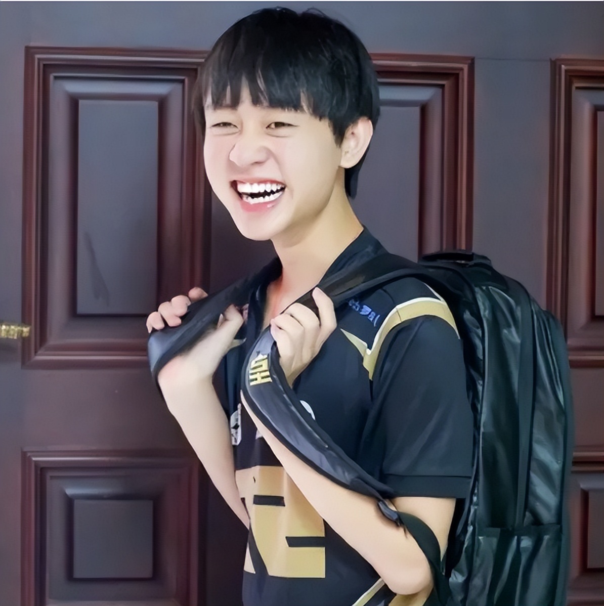 史森明：我成为了一名好指挥，但是你们都不在了，还好来了新伙伴