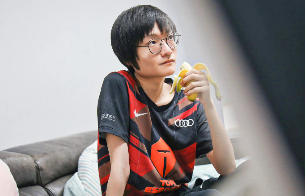 Theshy力压369，RNG小虎进2阵！LPL夏季赛最佳阵容初稿火了