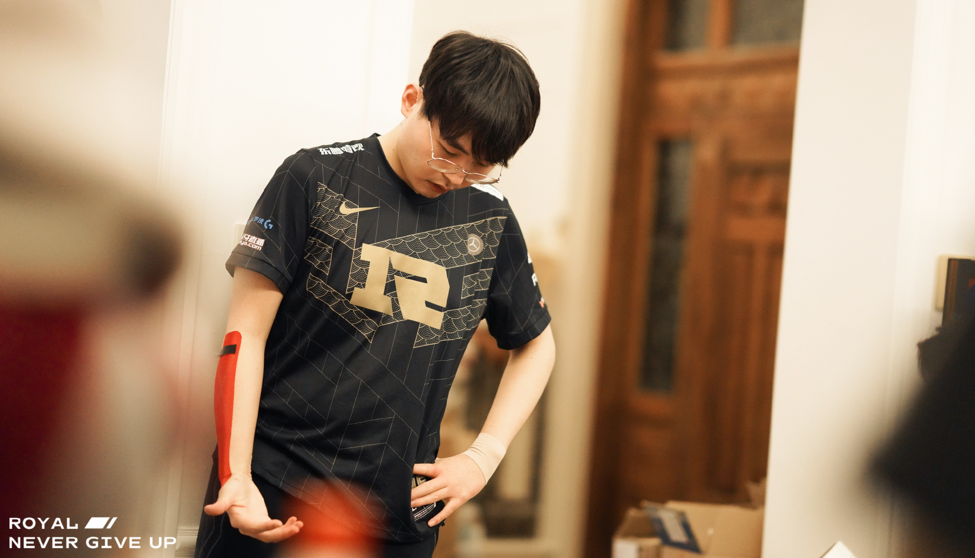 这都能翻？EDG领先1w＋经济惨遭RNG翻盘，breathe完成自我救赎！