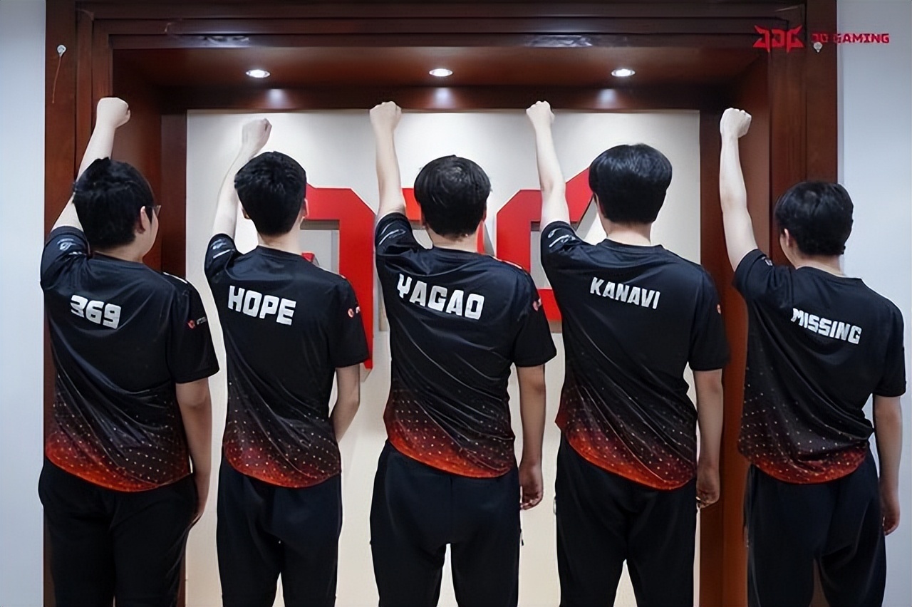 水晶哥解说LPL，人间清醒，yagao才是核心