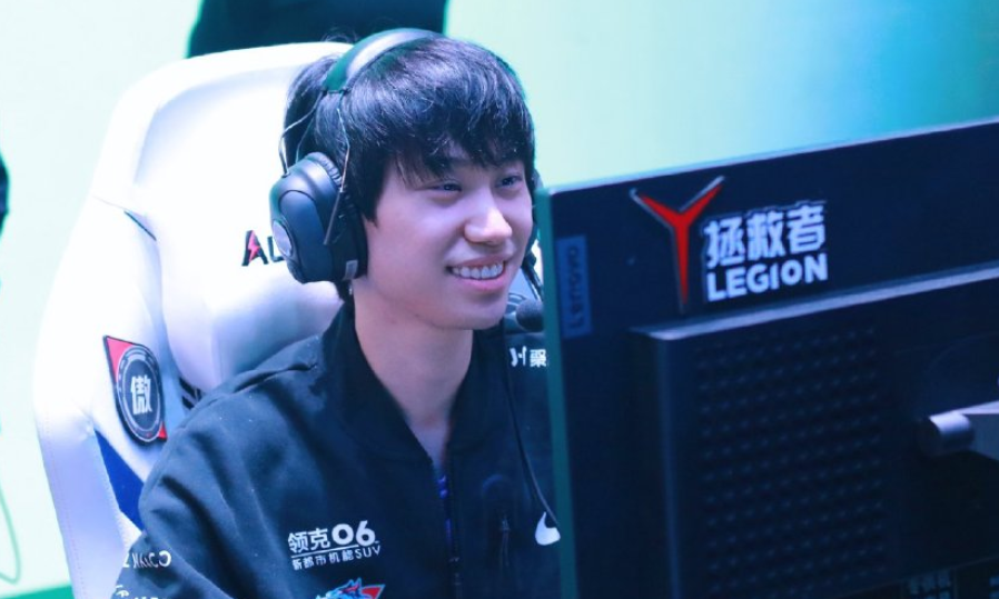 WE0-2不敌LNG，惨遭12连败！辅助疯狂失误，Light杀疯了