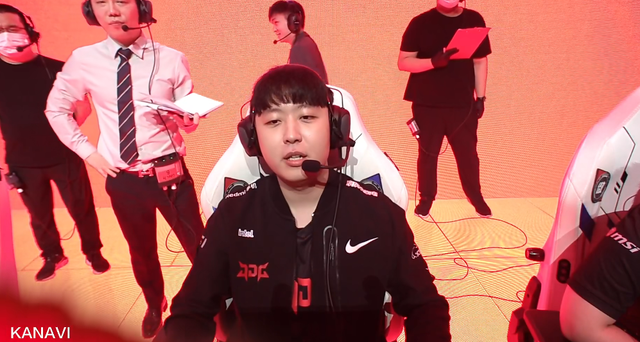 LPL一阵上单之争369胜出？JDG零封WBG，TS被抓崩脸都黑了！