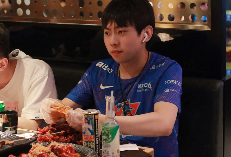 Ale一战直接打回身价？WBG竟被迫Ban了4个上路，让TS都头疼！