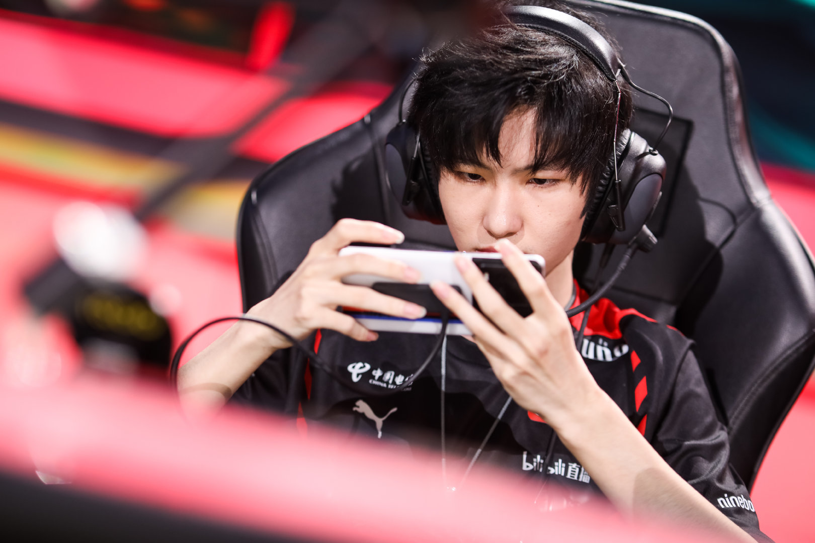 KPL：KSG双杀AG超玩会，晋级六强留在S组，一曲小玖轮番打崩一诺