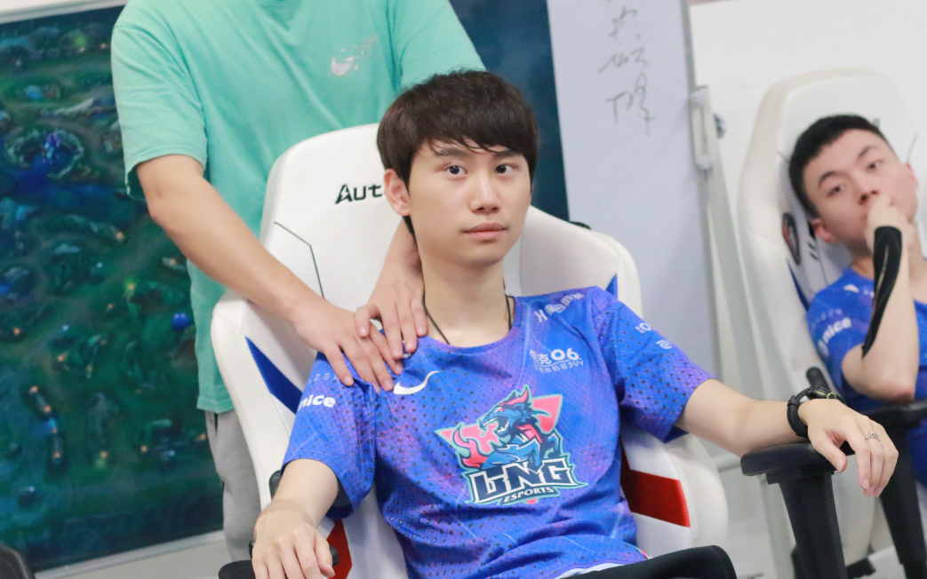 GEN第一，JDG上升至第二！外媒更新S赛前最后一次战力排名