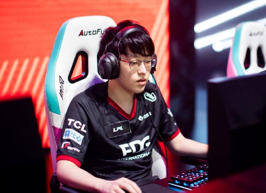 韩网热议EDG击败RNG：V5和LNG加油！不想在世界赛看到RNG