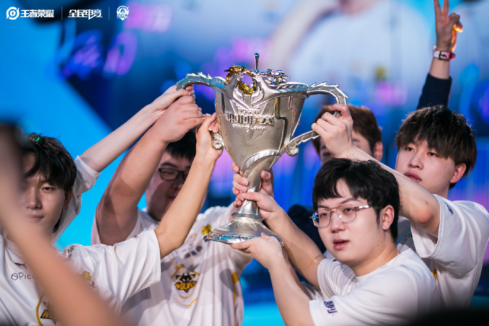 AG超玩会状态正盛冠军相初显，有望登顶巅峰与estar狼队并肩！