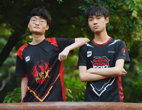 FPX昔日队友已成仇人，巴黎人一夜梦碎，全因S9的FMVP归属