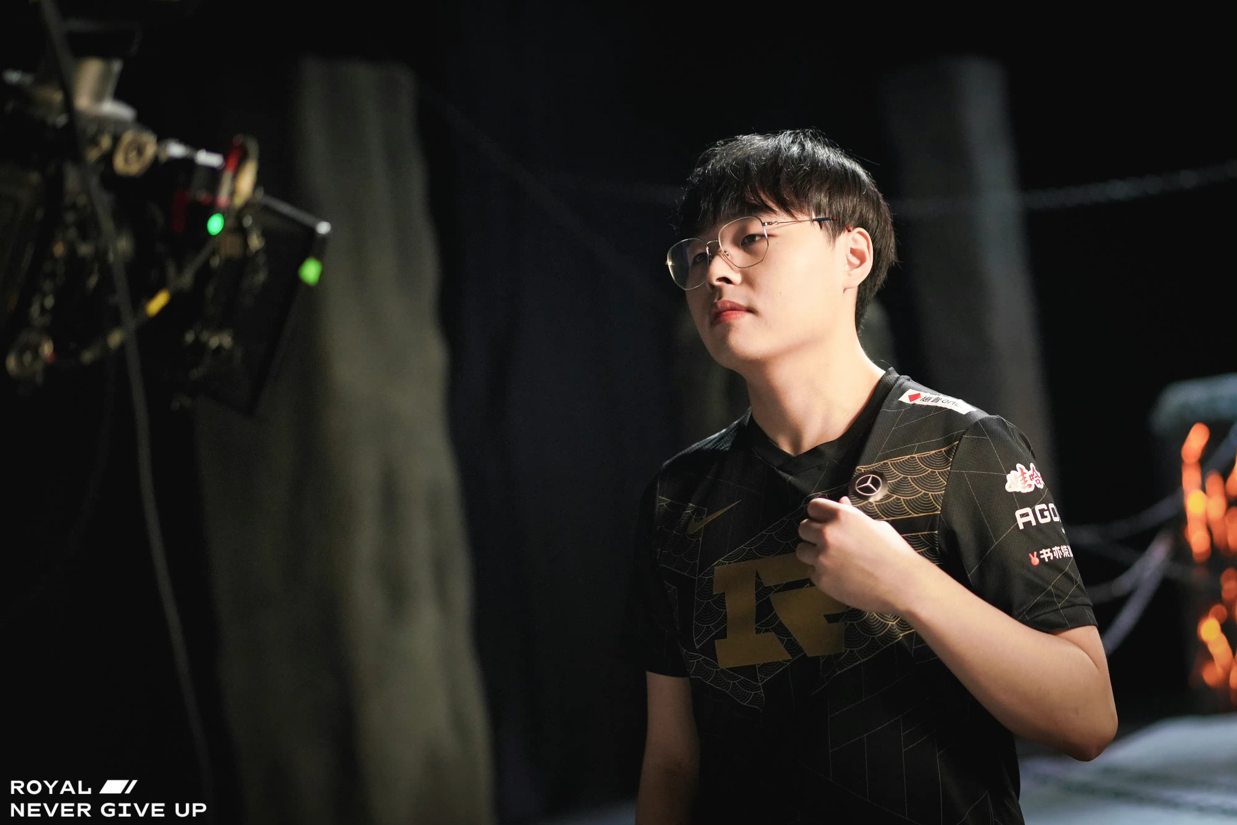 RNG教练朱开的采访揭露季后赛失利的主因，S赛将迎来真正的考验！