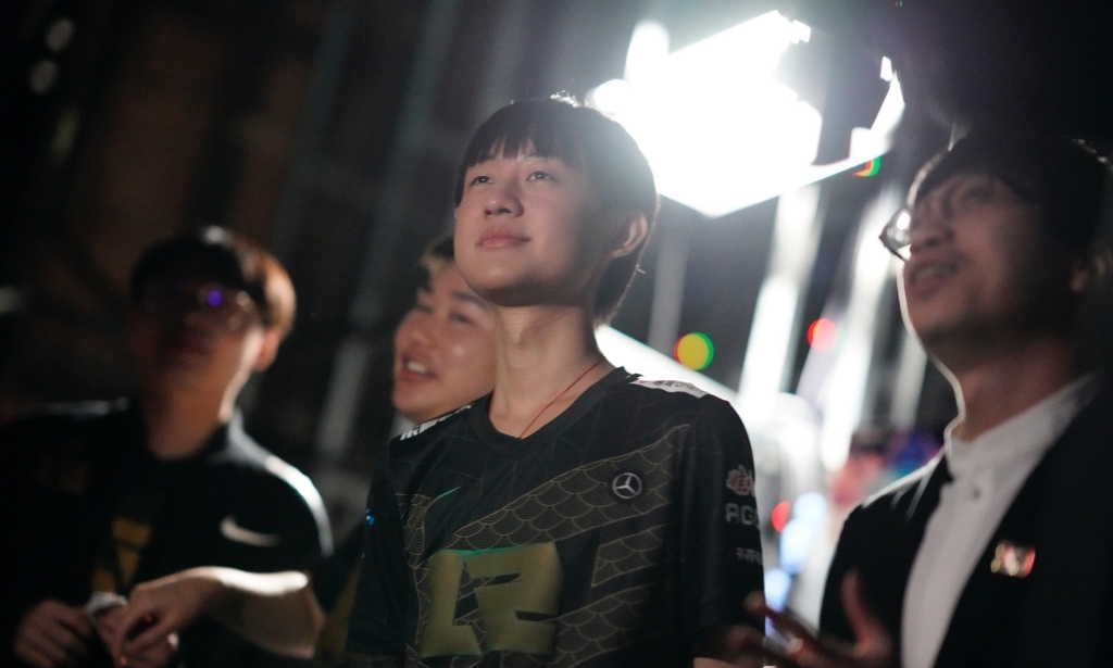 站着说话不腰疼？GEN老板评价T1卡车事件：没人开卡车才是最难受的