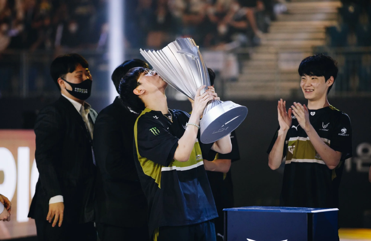 Ruler提前锁定冠军皮肤，宣战FNC、RNG，EDG有望二连冠？