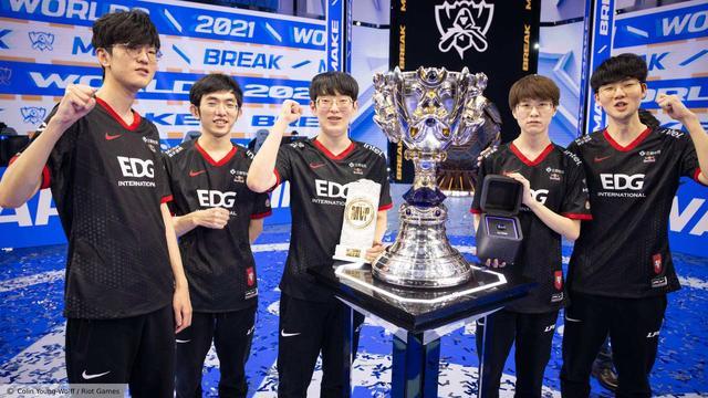 外媒发布S12战队战力榜，GEN名列榜首，LPL4支队伍全部杀进前六