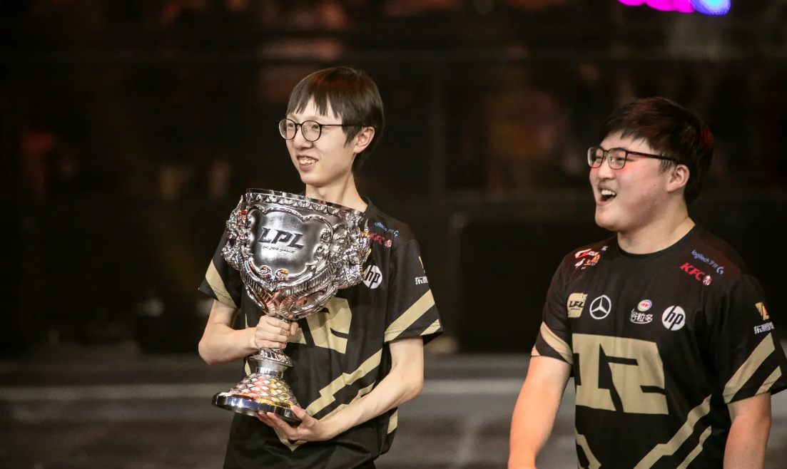 MLXG你退役太早！Doinb被香锅技术折服：回LPL随便打