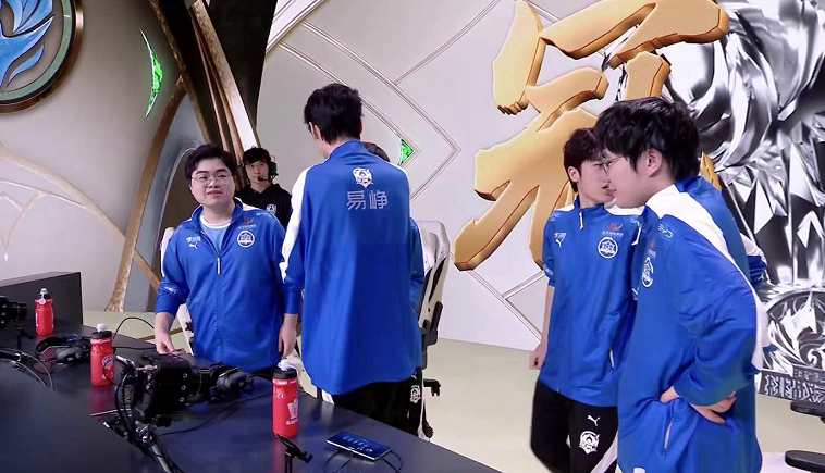 eStar4-3战胜WB，拿到挑战者杯总冠军！队史第七冠来了！