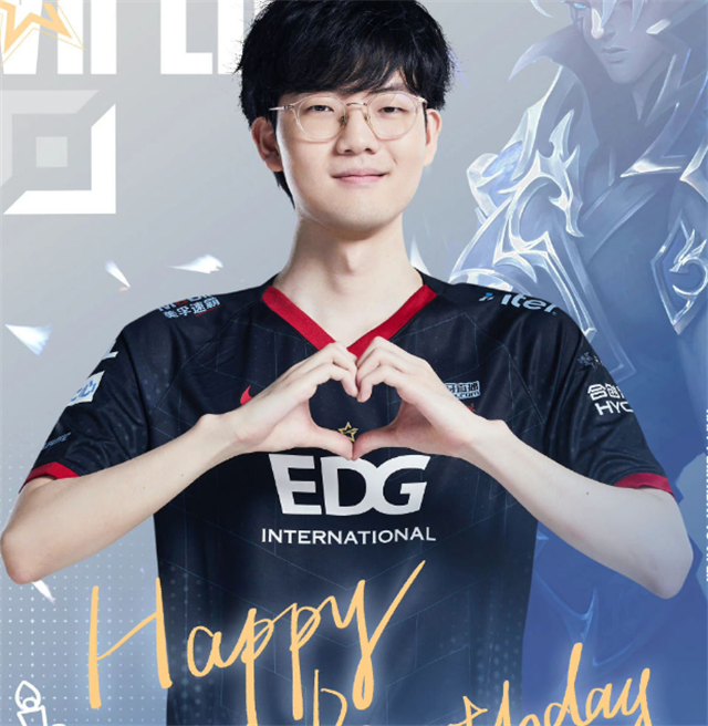 EDG透露：训练赛打到一半需暂停，viper庆生只能在他屋外放个蛋糕