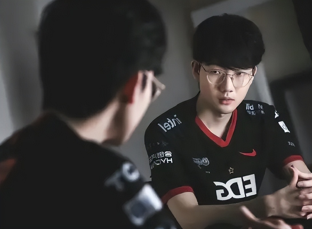 EDG要大换血？DK经纪人联系viper被证实，明年加入后又是银河战舰