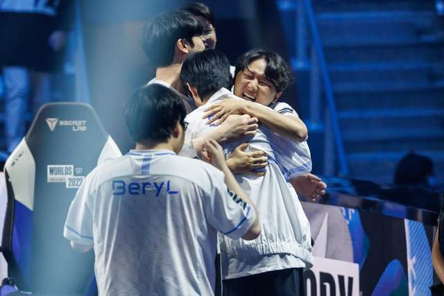 LPL梦回S5至暗时刻？S12总决赛LCK内战，Faker冲击四冠王！