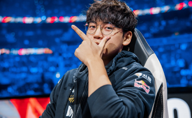 LPL梦回S5至暗时刻？S12总决赛LCK内战，Faker冲击四冠王！