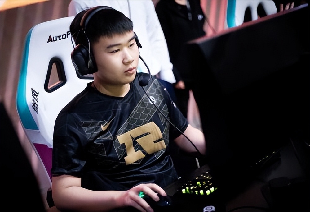 Rascal时隔6年重回LPL？Ning、Baolan训练赛暴打LGD，Sofm加盟BLG