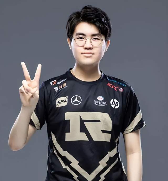 lck更新换代正在崛起姿态，AJ等给出意见，LPL需要改变