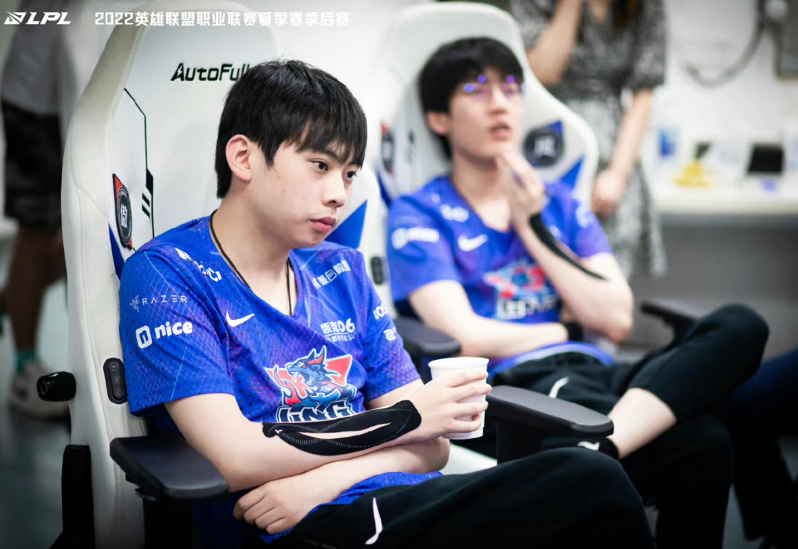 “Ale输比赛被私信骂了1万条”！Doinb：喷子摧毁了LPL选手自信